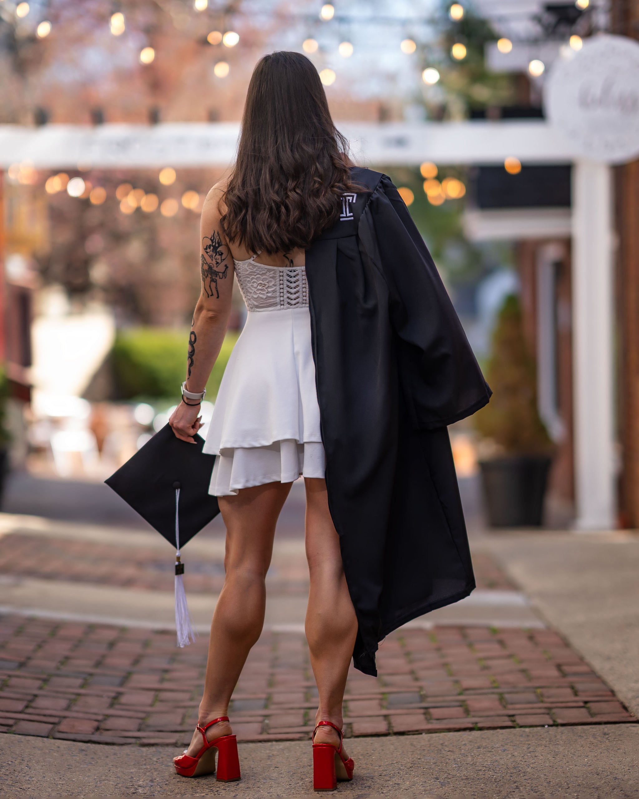 Are Leggings Violating the Dress Code at Work?